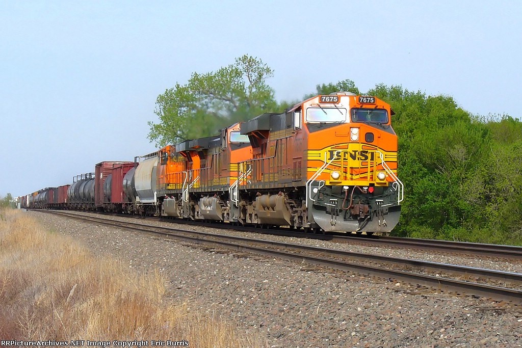 BNSF 7675 west
